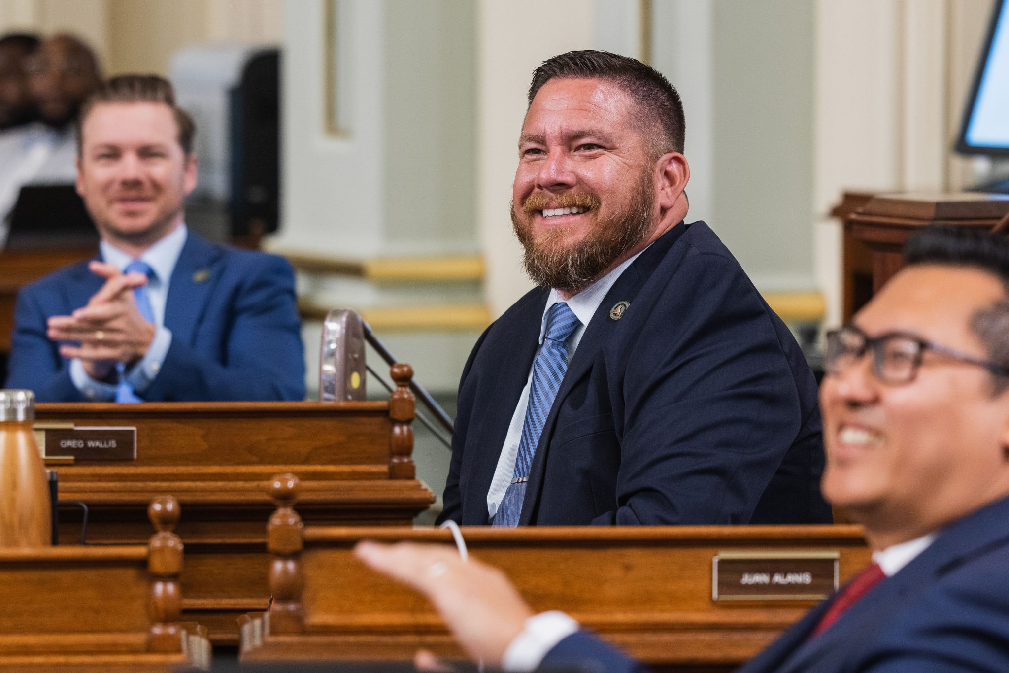 Biography - AD22 | ALANIS